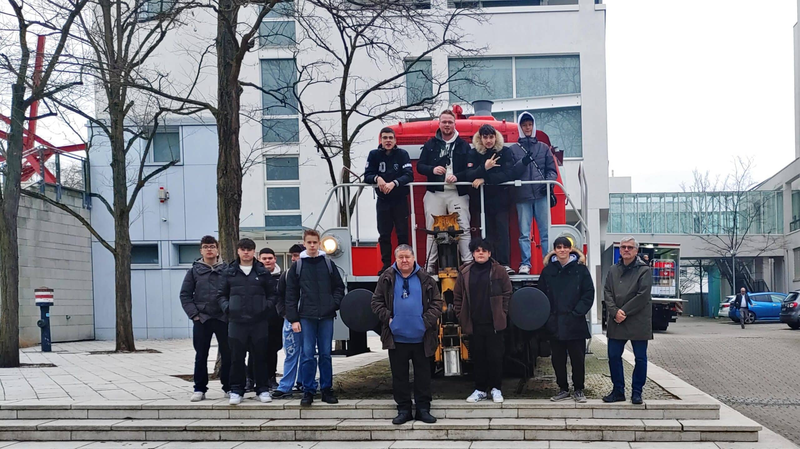Auf den Spuren technologischer Errungenschaften - Gewerbeschule Mosbach Auf den Spuren technologischer Errungenschaften - Gewerbeschule Mosbach